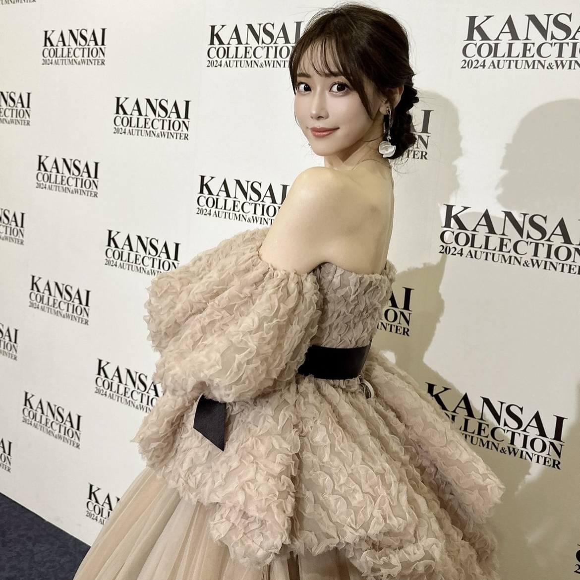 美女インフルエンサー ayachu 、伊勢旅行でのビキニショットにファン歓喜「セクシーなスタイル」「色白美人」 – ライブタイムズ